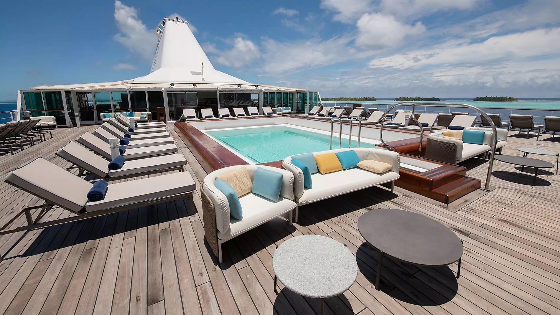 Notre avis sur PONANT Croisières : le voyage en mer à la française ...